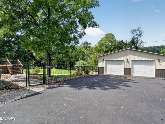 1757 Byrdstown Hwy