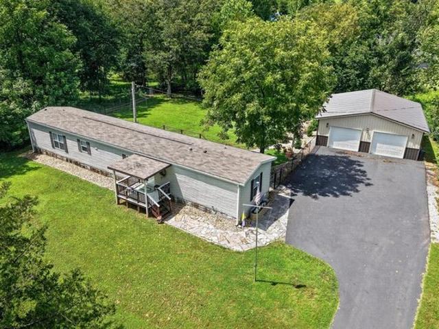 1757 Byrdstown Hwy, Livingston, TN 38570