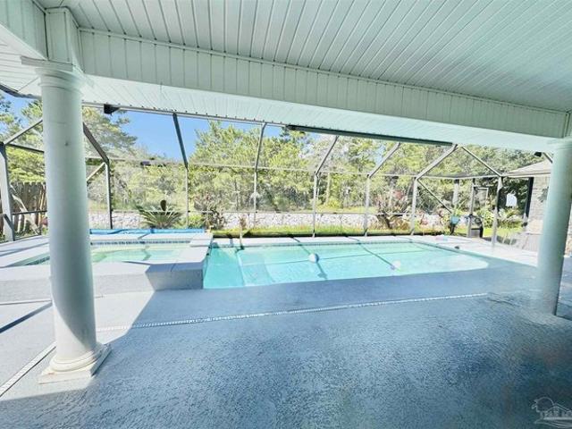 1757 Brooke Beach Dr, Navarre, FL 32566