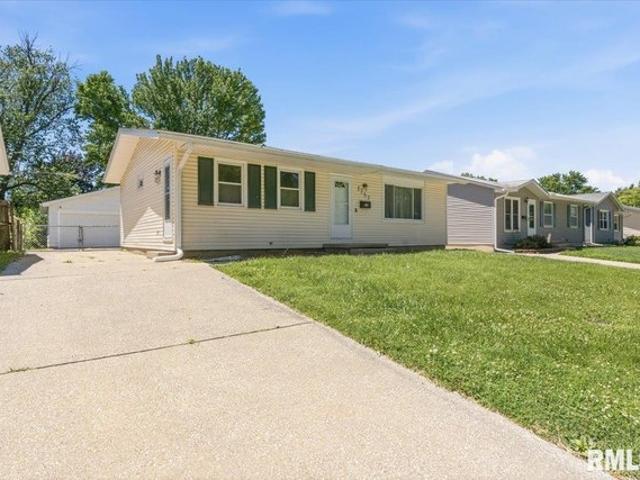 1757 Fairmont Dr, Springfield, IL 62702