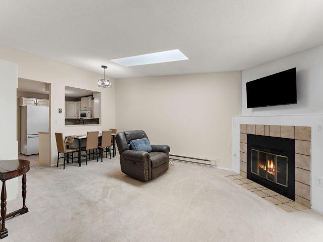 17587 Pond Circle