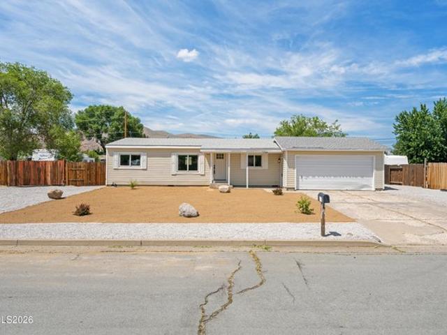 17585 Fantail St, Reno, NV 89508