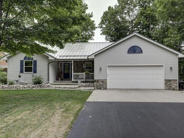 17586 Little Ireland Ln, Townsend, WI 54175