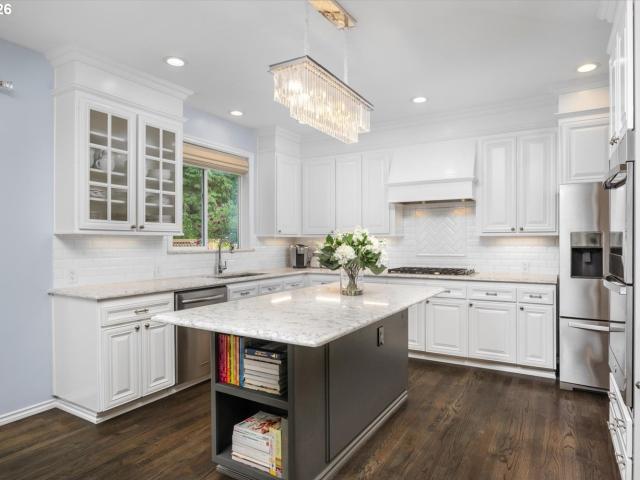 1758 nw caitlin ter