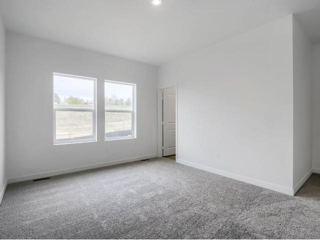 1758 Drumming Dr, Windsor, CO 80550 | MLS #1053
