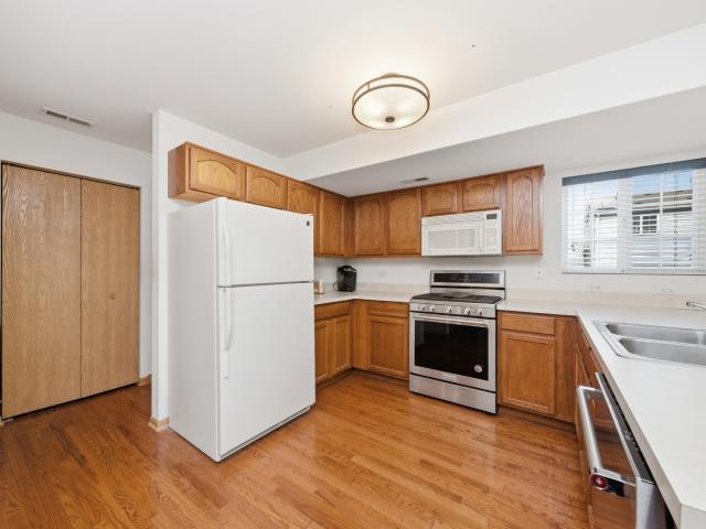 1758 Edith Lane