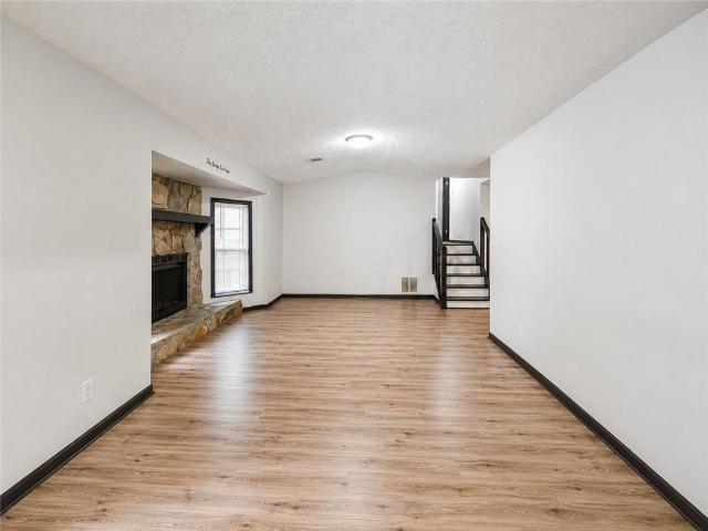 1758 Eric Circle