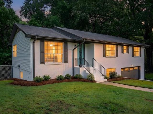 1759 Magnolia St, Gardendale, AL 35071