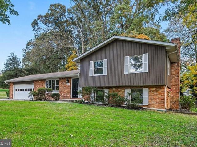 1759 Daisey Ct, Millersville, MD 21108