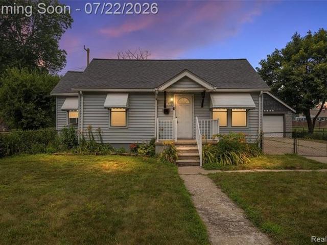 1759 E Elza Ave, Hazel Park, MI 48030