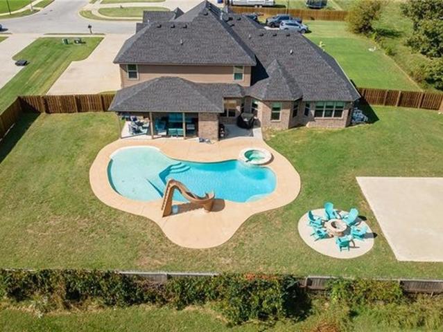 1759 Lake Estates Dr, Springdale, AR 72762