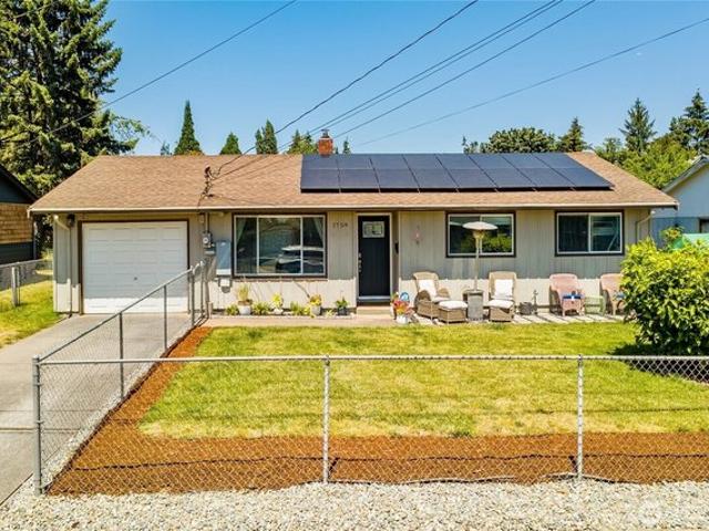 1759 S 43rd St, Tacoma, WA 98418