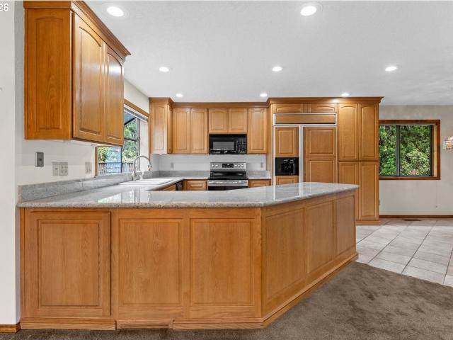17501 ne clackamas st