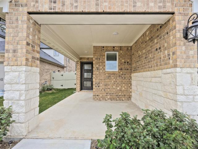 17502 Rosette Grass Drive