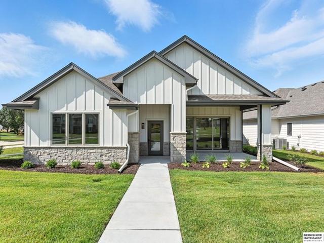 17507 Marinda Plz, Omaha, NE 68130