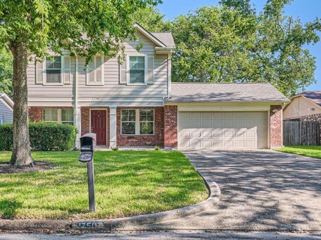 17507 S Compass Rose Cir, Crosby, TX 77532