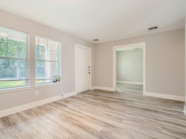17507 S Compass Rose Circle