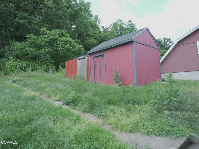 1750 N MAIN Street