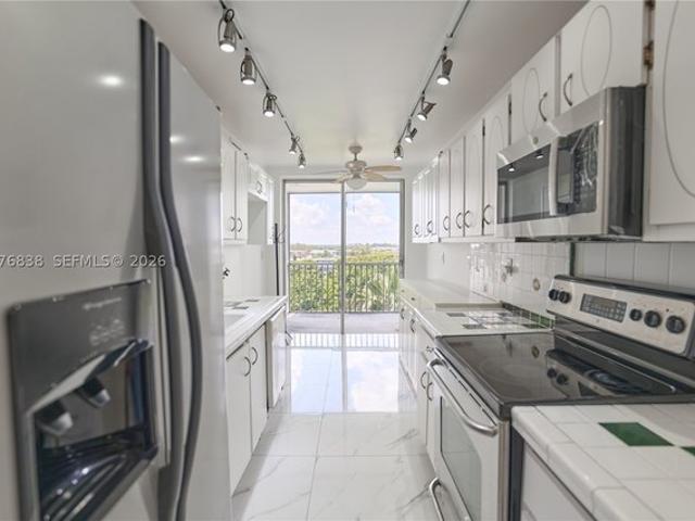 1750 NE 191st St Unit 829 4, Miami, FL 33179