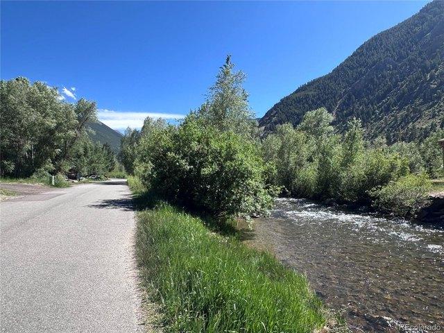 1750 and 1754 Clear Creek Dr, Georgetown, CO 80444