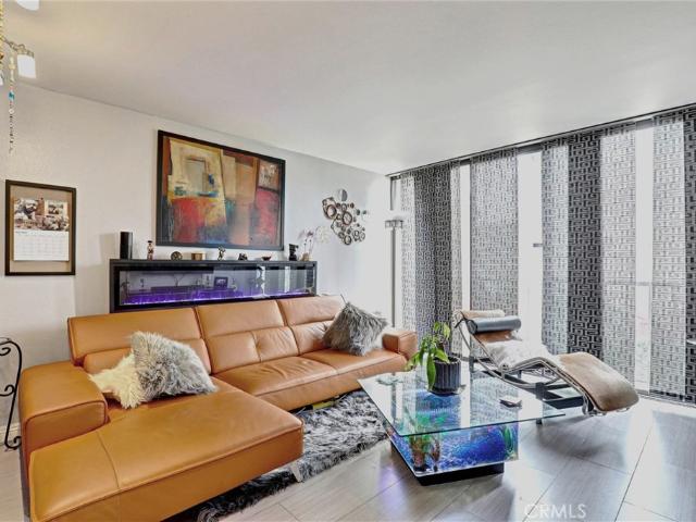 1750 E Ocean Boulevard 101