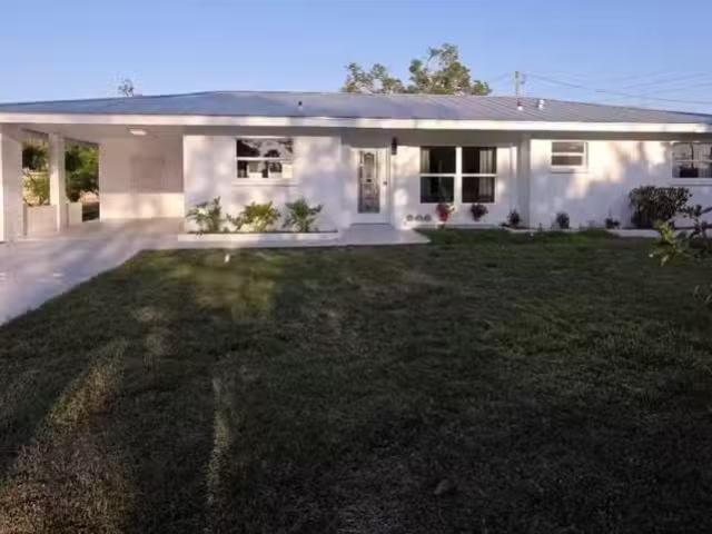 1750 Gold Ave, Sarasota, FL 34235 MLS A4646289