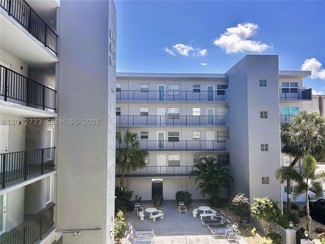 1750 Jefferson St Apt 303, Hollywood, FL 33020