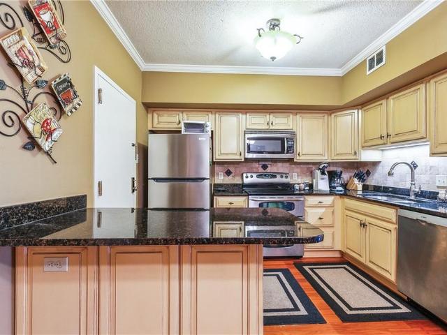 1750 St Charles Avenue # 505
