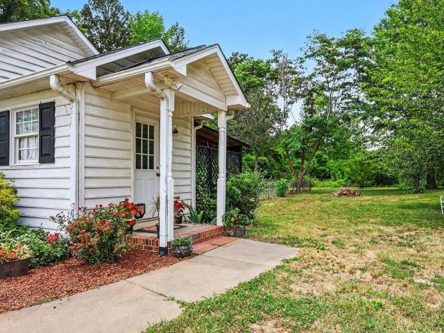 1750 Tom Oakley Road