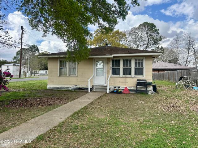 1750 W Peach Ave, Eunice, LA 70535 | MLS #RA2500006 | Compass