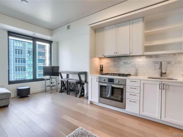 1750 Wewatta Street # 1105