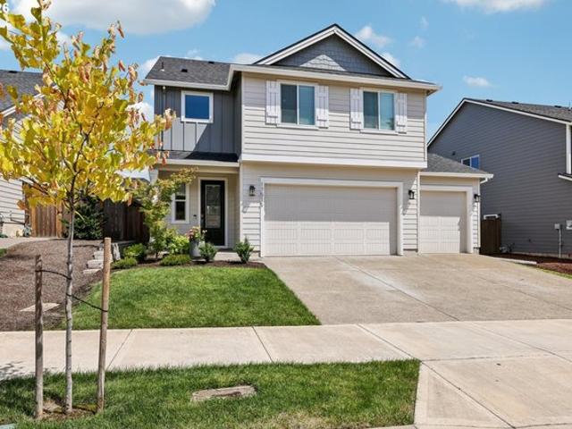 17515 SW Wapato Island Dr, Sherwood, OR 97140
