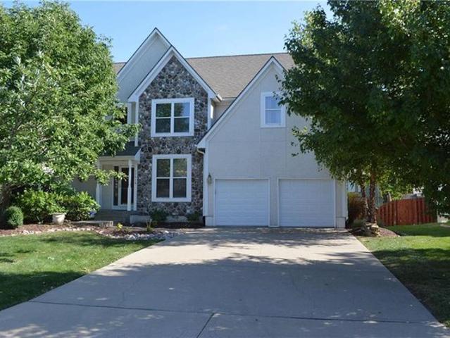 17519 W 157th Ter, Olathe, KS 66062