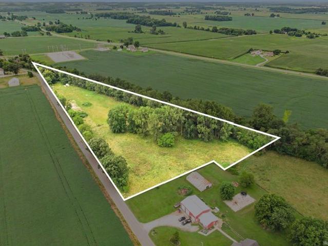 17519 Juniper Rd, Argos, IN 46501