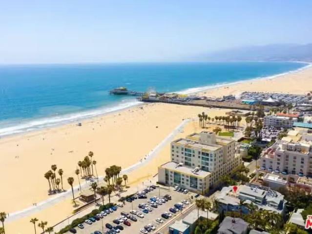 1751 Appian Way, 303, Santa Monica, CA 90401