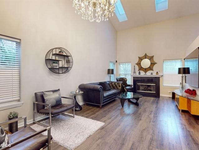 1751 Leeds Court