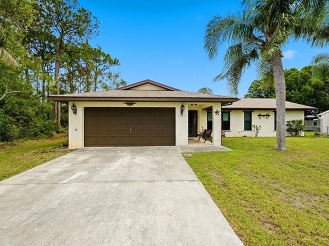 1751 SW Tivan Ln, Port Saint Lucie, FL 34984