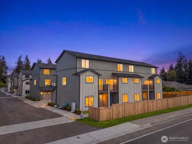 1751 th Avenue Ct E Unit C, Spanaway, WA 98387