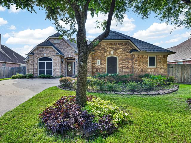 17523 Laguna Trail Drive