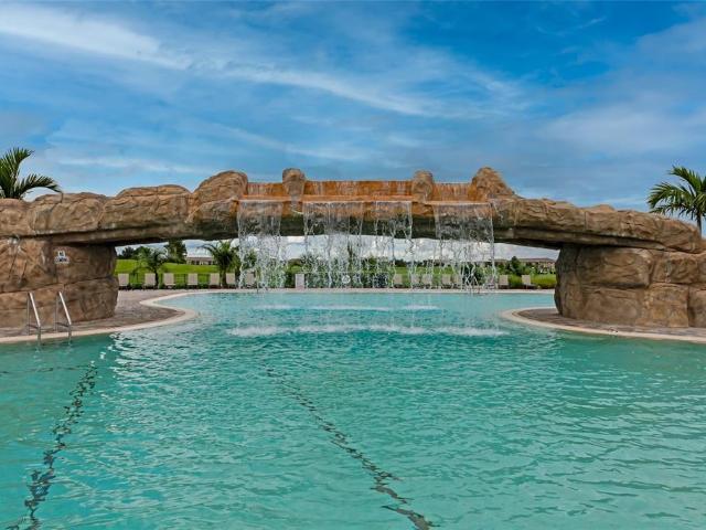 17520 Gawthrop Dr, Unit 108, Bradenton, FL 34211 | MLS #A4624 | Compass