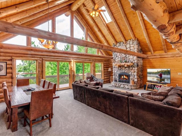17520 Huckleberry Lane