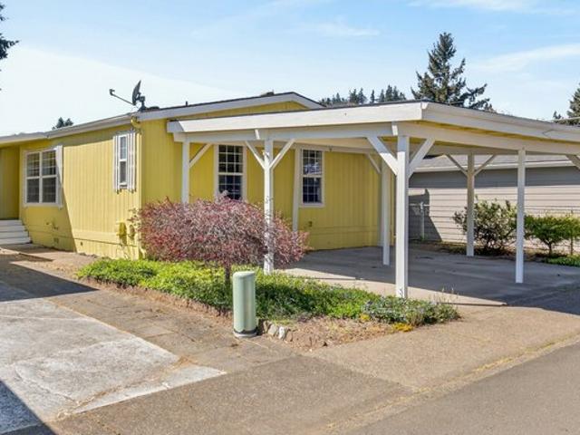 17520 SE 82nd Dr Unit 2, Clackamas, OR 97015