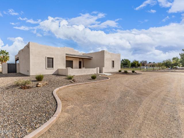 17524 e brooks farm road