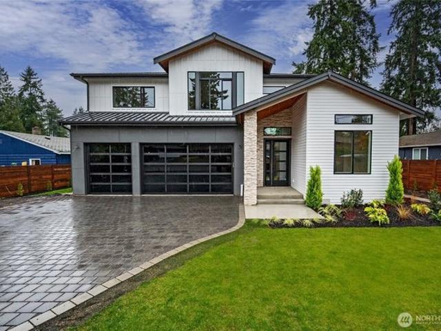 17526 Fremont Ave N, Shoreline, WA 98133