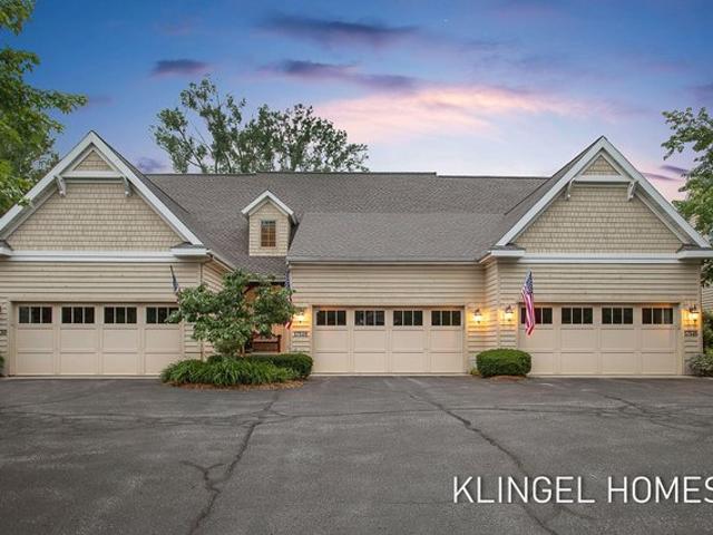 17528 N Fruitport Rd, Spring Lake, MI 49456