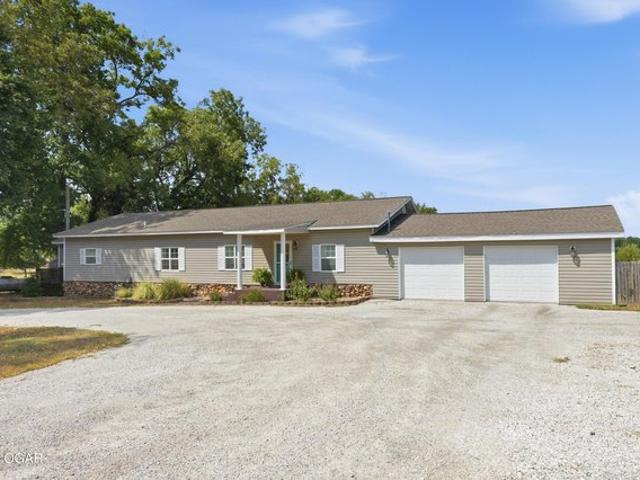 17529 Jayhawk Rd, Carthage, MO 64836