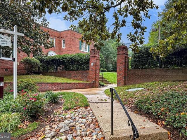 1752 N Rhodes St Apt 325, Arlington, VA 22201