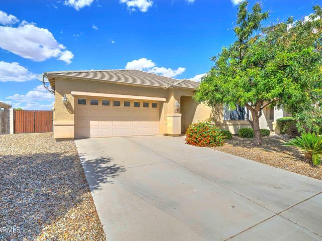 1752 E Debbie Dr, San Tan Valley, AZ 85140 | MLS #7011