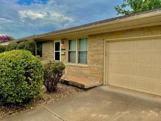 1752 Phillip St, Ironton, OH 45638