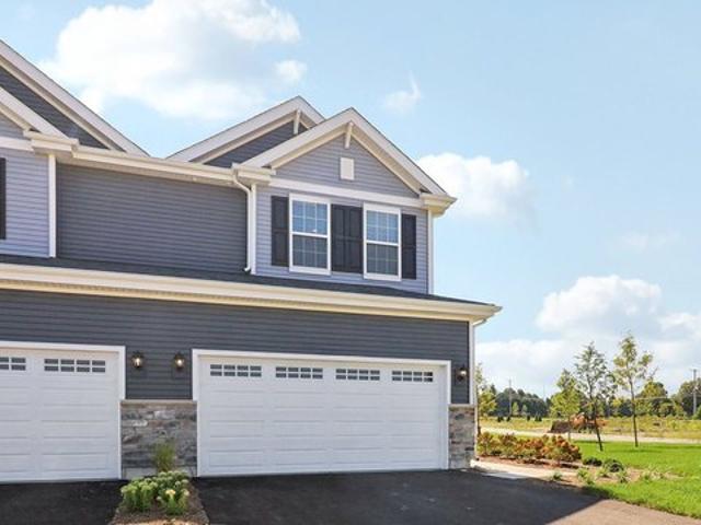 1752 Stable Ln, Aurora, IL 60503